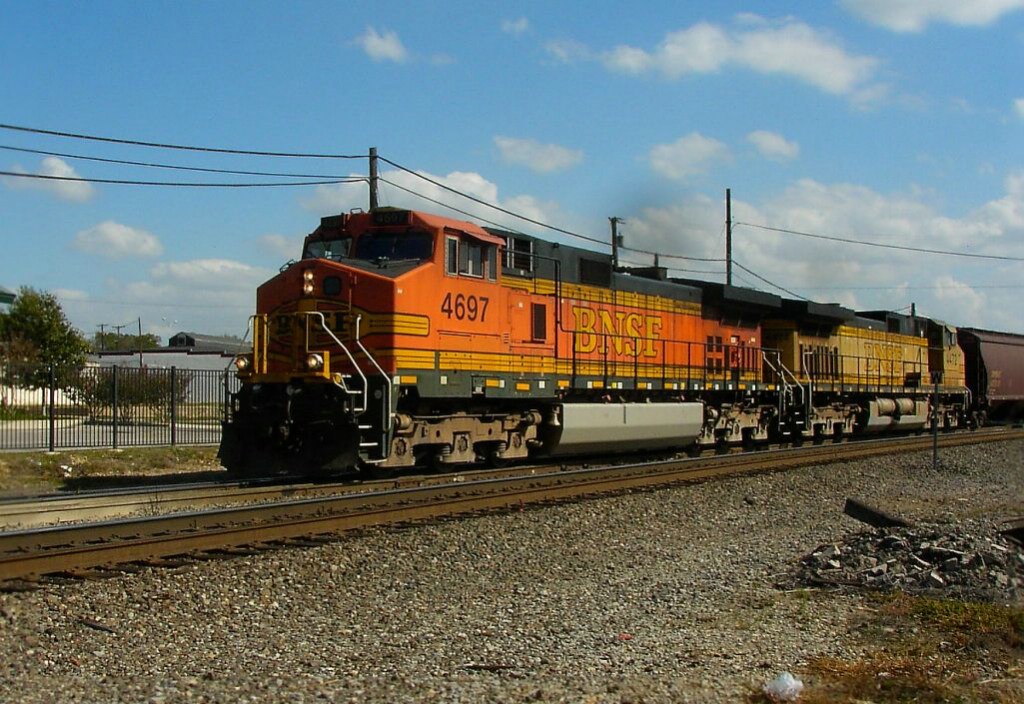 BNSF 4697